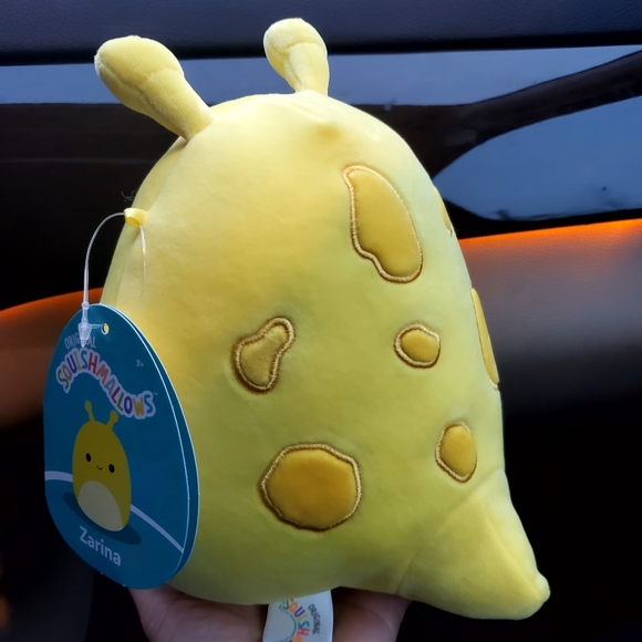 Kellytoy | Toys | 78 Squishmallow Zarina Yellow Banana Slug Kellytoy ...